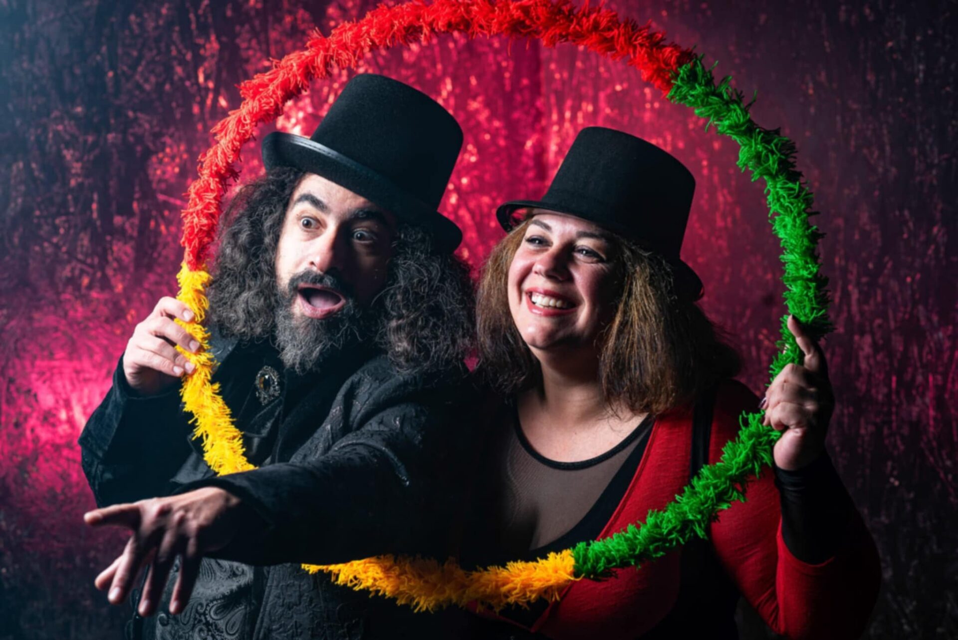 Η ΜΑΧΗ ΤΩΝ ΜΑΓΩΝ - Stage News